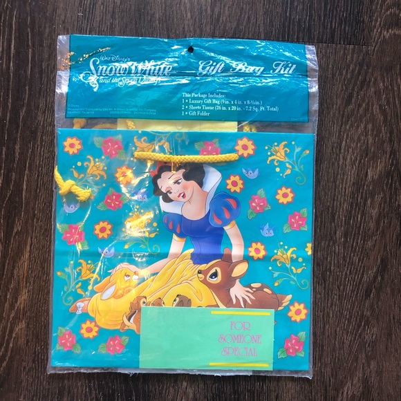 Disney | Party Supplies | Vintage Snow White Gift Bag Set | Poshmark